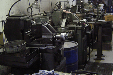 About Us - Royal Master Grinders